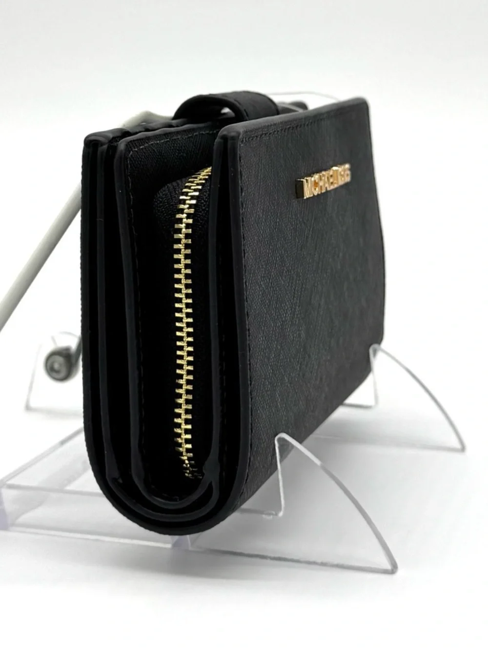 Michael Kors | Bags | Michael Kors Medium Bifold Zip Chain Wallet ...